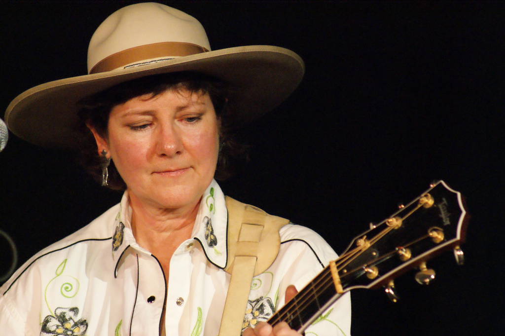 Denise Withnell (with David Wilkie & Norm MacPherson) | Deep Cove Folk ...